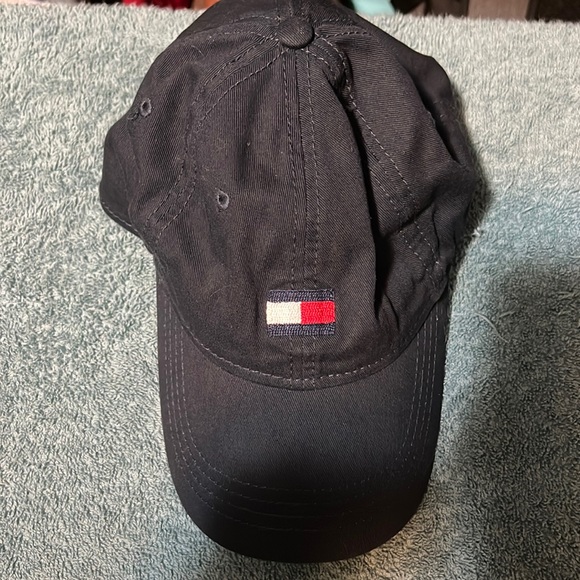 Tommy Hilfiger | Accessories | Tommy Hilfiger Hat | Poshmark